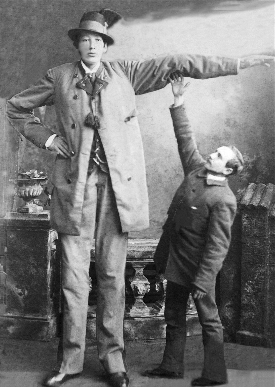 Top 10 Tallest Men In The World 2025 – TINA MAGAZINE